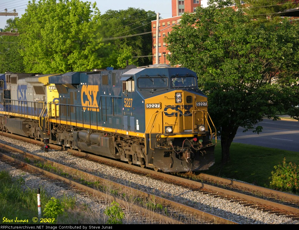 CSX 5227,7736 Q525